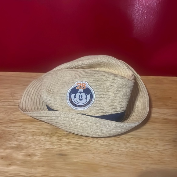 Disney | Accessories | Disney Store Mickey Surfs Up 28 Fedora Hat Size ...